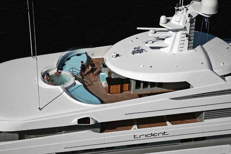 FEADSHIP Superyacht SIRAN and MOON SAND Yacht spotted in Makkum — Yacht ...